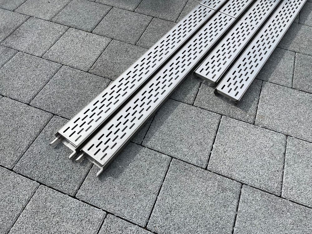 Drainagerinne Fassadenentwässerung Edelstahl inkl. Lochblech (Neu (gemäss Beschreibung)) in Seon ...