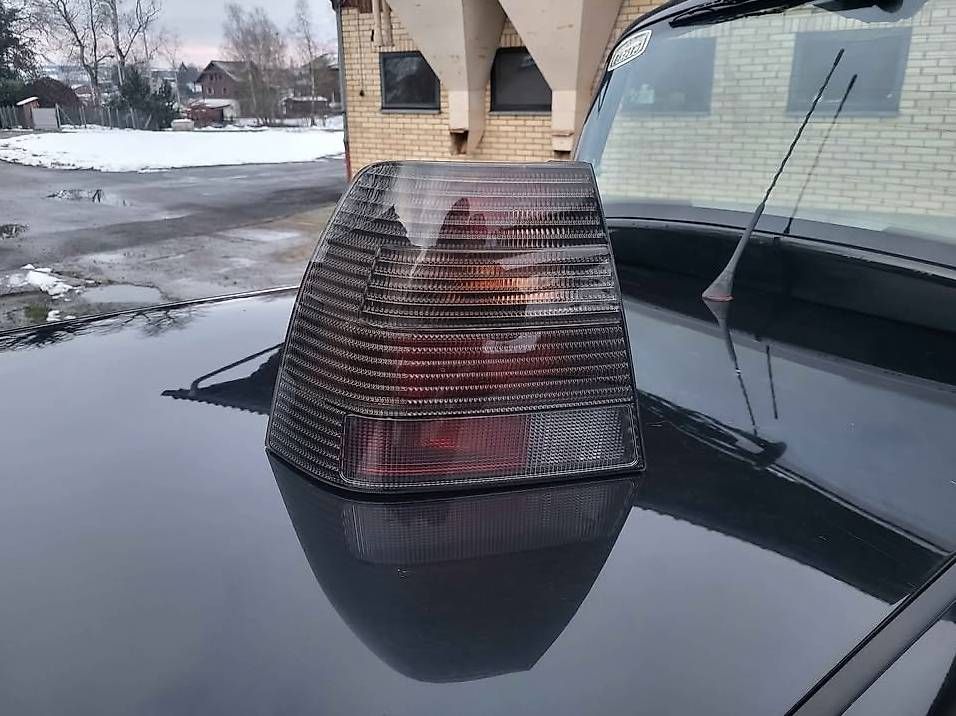Hella Magic Color Black Rückleuchte links für VW Bora (Gebraucht) in ...