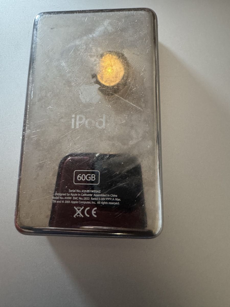 iPod classic 4th Gen 60 GB (D'occasion) à Biel/Bienne pour CHF 56 ...