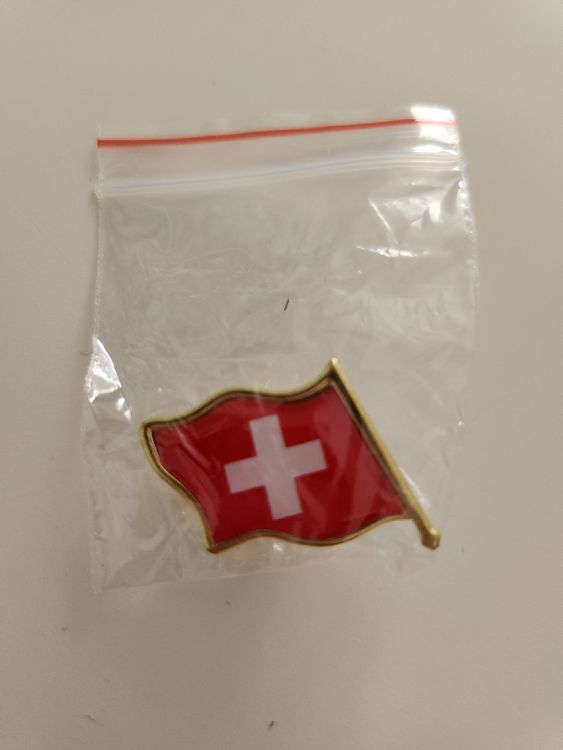 Schweiz Schweizer Pin (Neu und originalverpackt) in pratteln für CHF 2 ...
