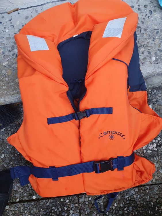 Compass Rettungsweste 70 - 90 Kg | Kaufen auf Ricardo