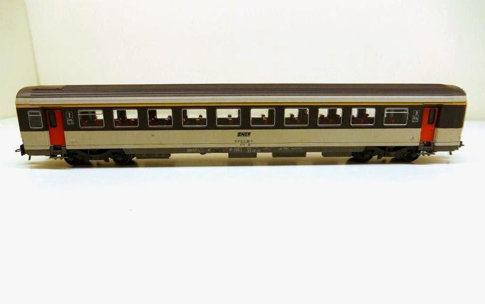 Roco H0 44408: SNCF Personenwagen 1.cl. Corail 10-77 207-2 | Kaufen auf ...