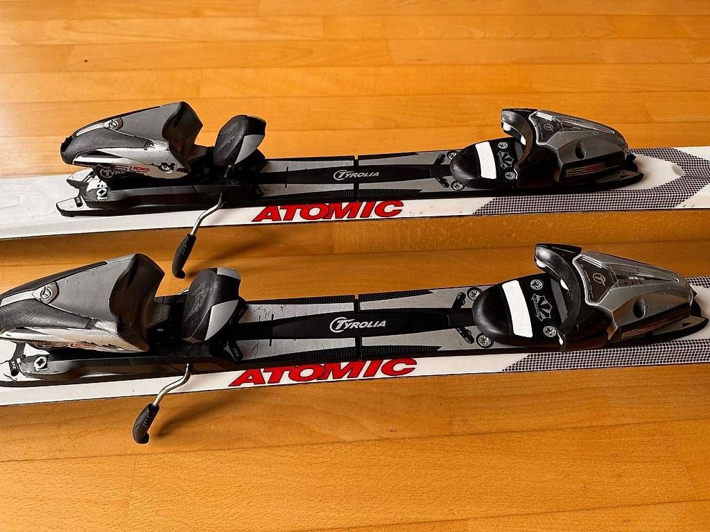 Gepflegte Carving-Ski: Atomic DR 5 Fiber E-Module 169 cm (Gebraucht) in ...
