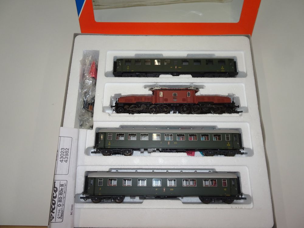 Roco Personenzug Lokomotive SBB Ce 6/8 Wagen HO 43982 (Gebraucht) in Emmenbrücke für CHF 119.9 ...