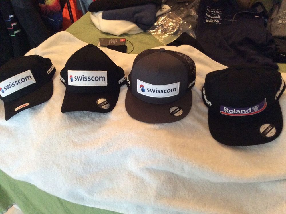 Swiss Ski Caps (Neu (gemäss Beschreibung)) in Wolfhausen für CHF 20 ...