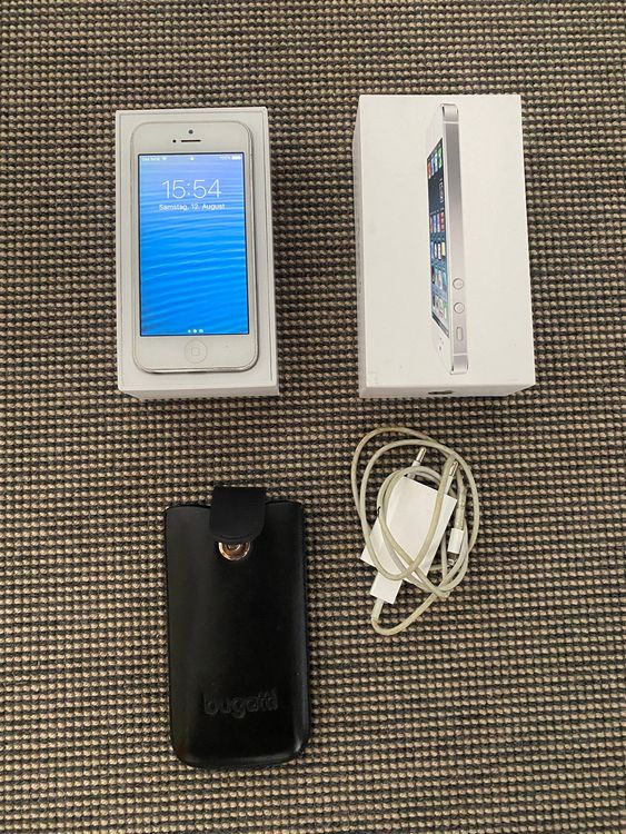 iPhone 5 , A 1429, weiss mit OVP und Etui Bugatti (Gebraucht) in Gossau ...