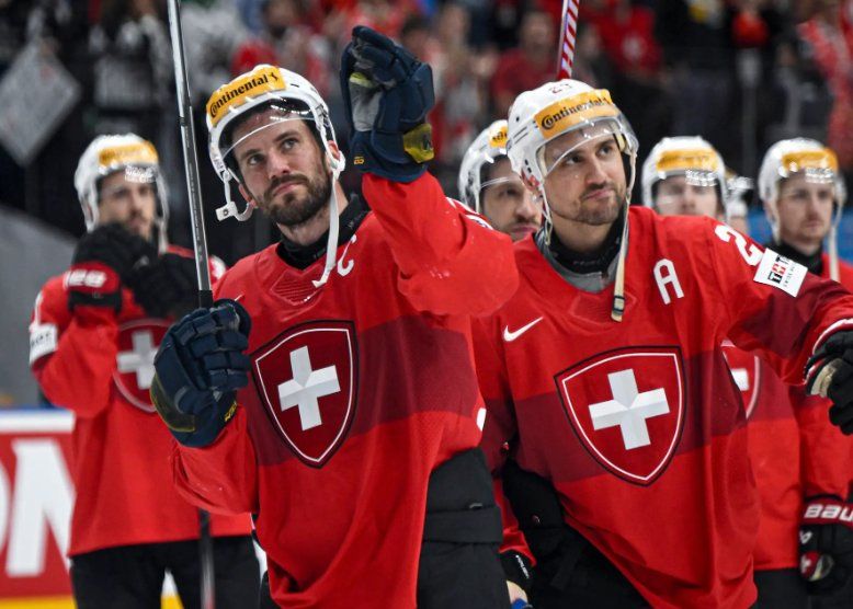 WM IIHF 2026 game # 59 & SWI-SWE (Gebraucht) in Chézard-St-Martin für ...