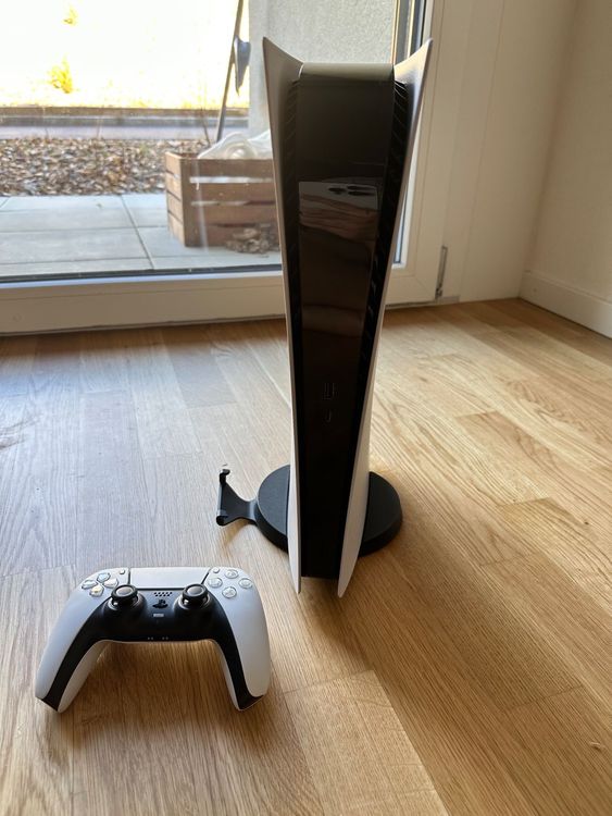 PS5 Digital + controller + all cables + original box (Gebraucht) in ...