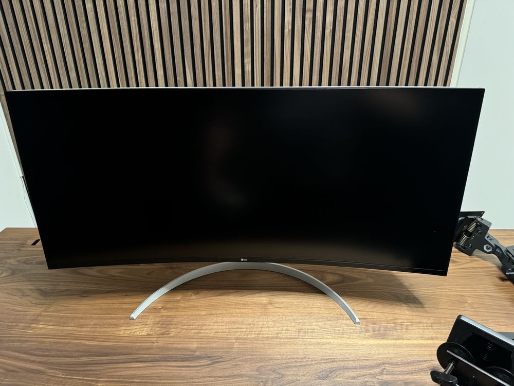 LG UltraWide 40WP95CP-W inkl. Ergotron LX Monitor Arm (Neu (gemäss ...
