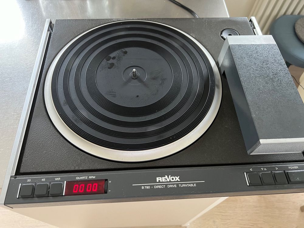 Revox B790 Direct Drive Turntable Plattenspieler (Defekt) in Fribourg für CHF 200 – mit ...
