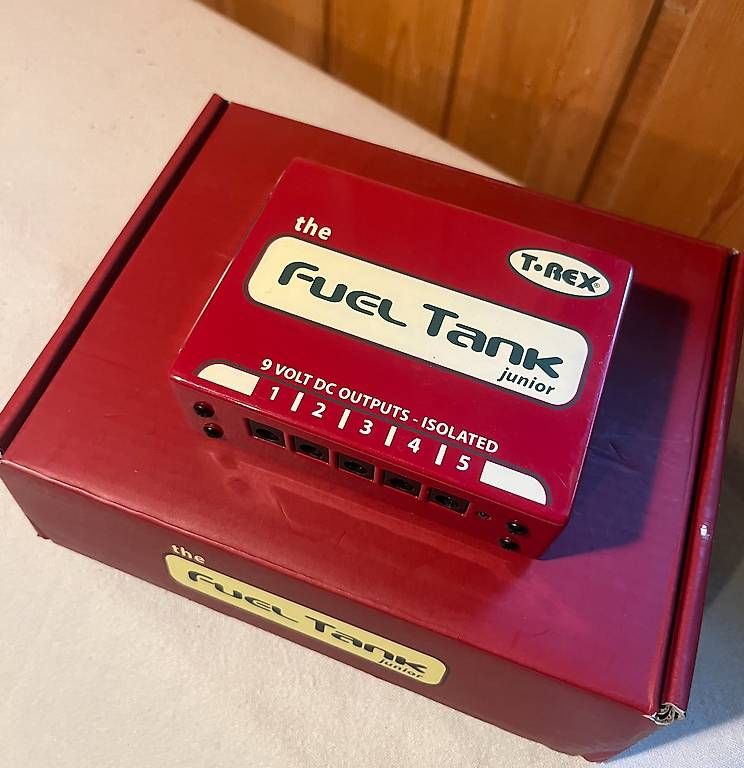 T-Rex Fuel Tank Junior Power Supply (Gebraucht) in Zürich für CHF 50 ...