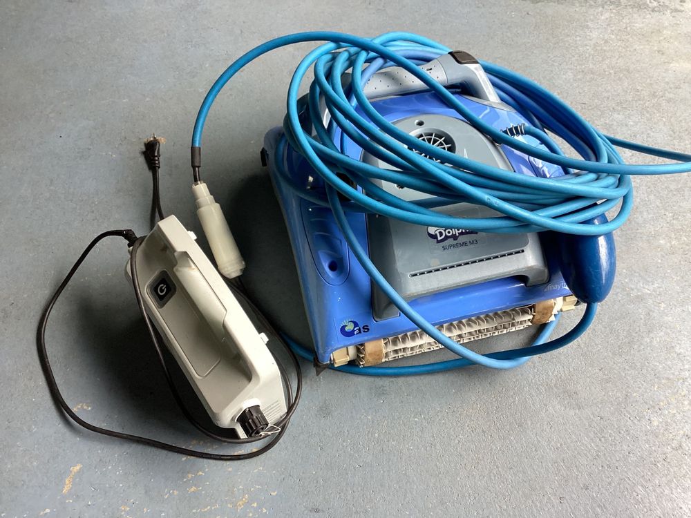 DEFEKTER Dolphin M3, Poolreiniger, 9 jährig, für Bastler (Defekt) in ...