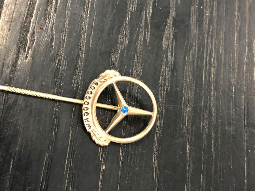 Mercedes Anstecknadeln und Pin (Gebraucht) in für CHF 23 – mit ...