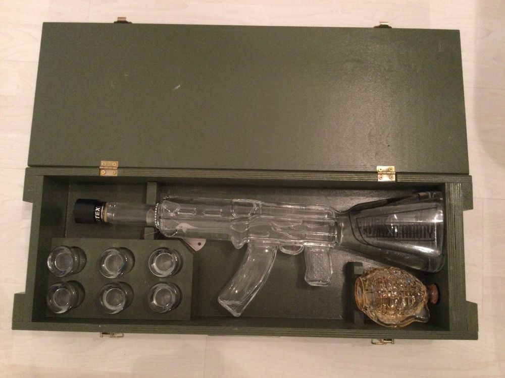 Kalaschnikov Red Army AK 47 Vodka Set | Kaufen auf Ricardo