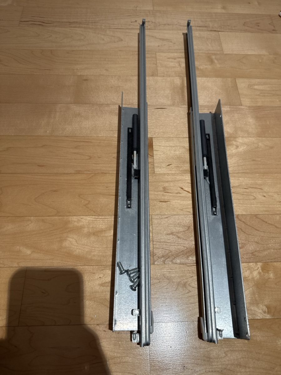 2 Stück Schubladenschienen Vollauszug IKEA Pax Schrank (Gebraucht) in ...