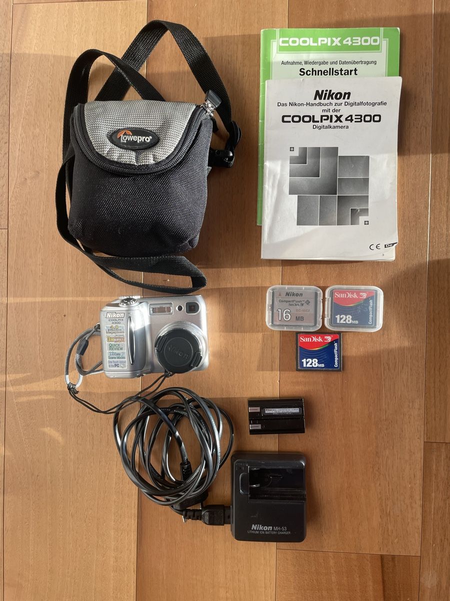 Nikon Coolpix 4300, Nikkor Zoom 8-24mm, f2.8-4.9 (Gebraucht) in Boll ...