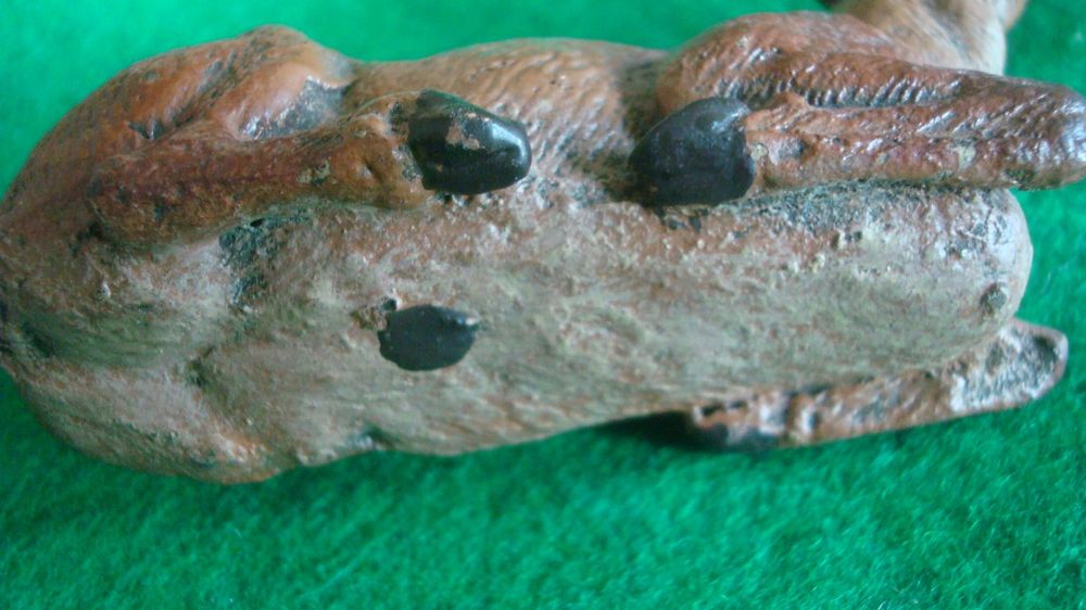 Reh ruhend alte Tierfigur 10 x 6 x 4 cm (Gebraucht) in Münchenstein für ...