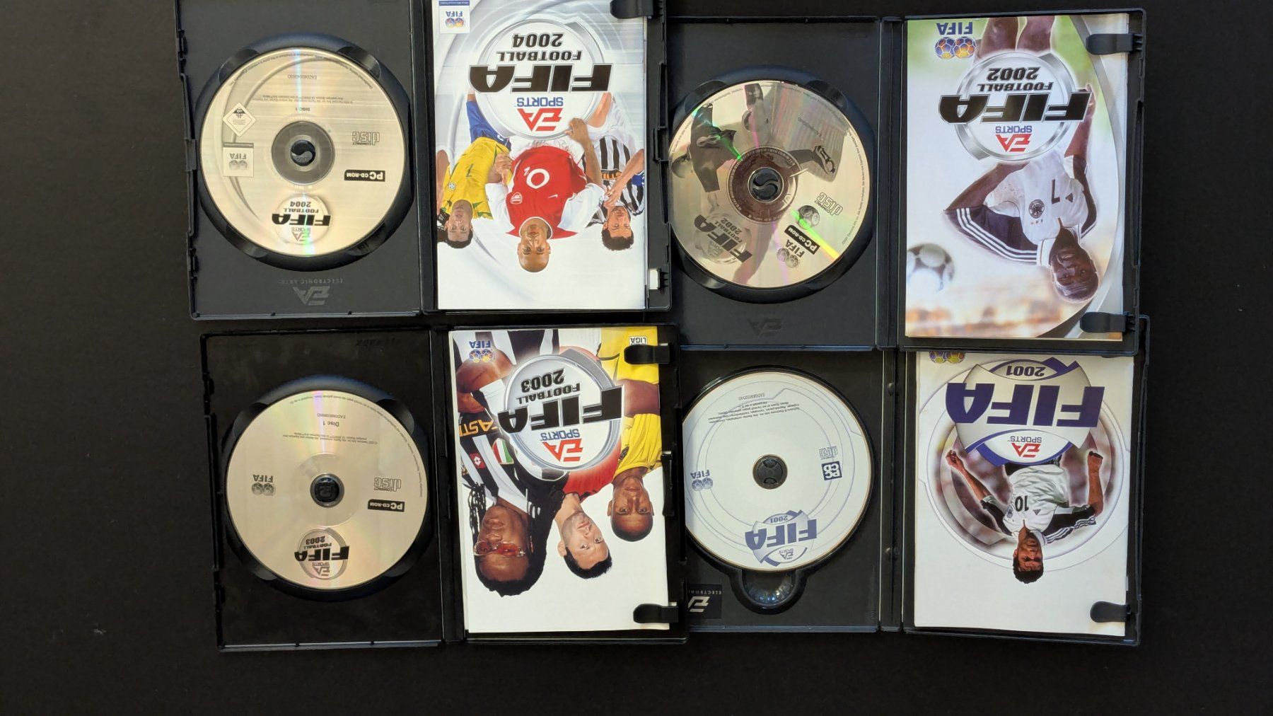 FIFA Football Klassiker 97, 98 & 2001-2004 PC Spiele 🕹️ (Gebraucht) in ...
