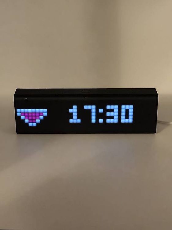 Réveil LED rétro, design moderne, occasion | Kaufen auf Ricardo