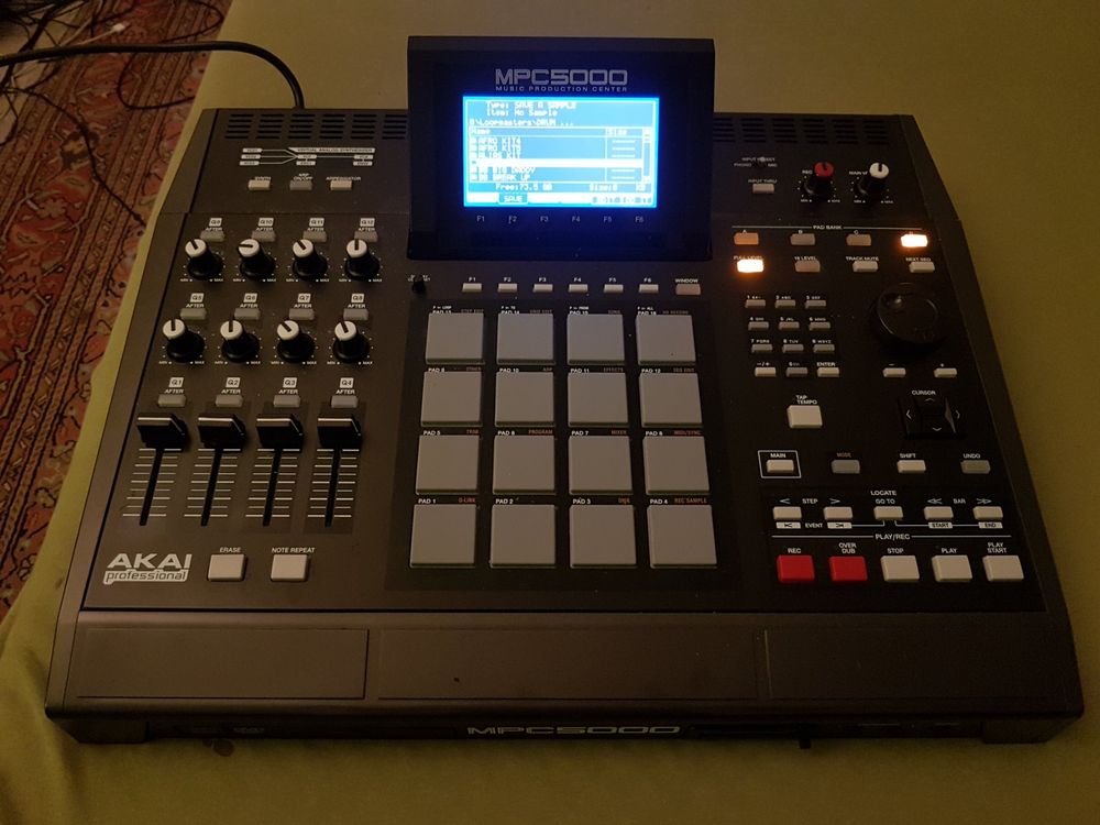 Akai MPC 5000 Music Production Center (Gebraucht) in Villnachern für ...