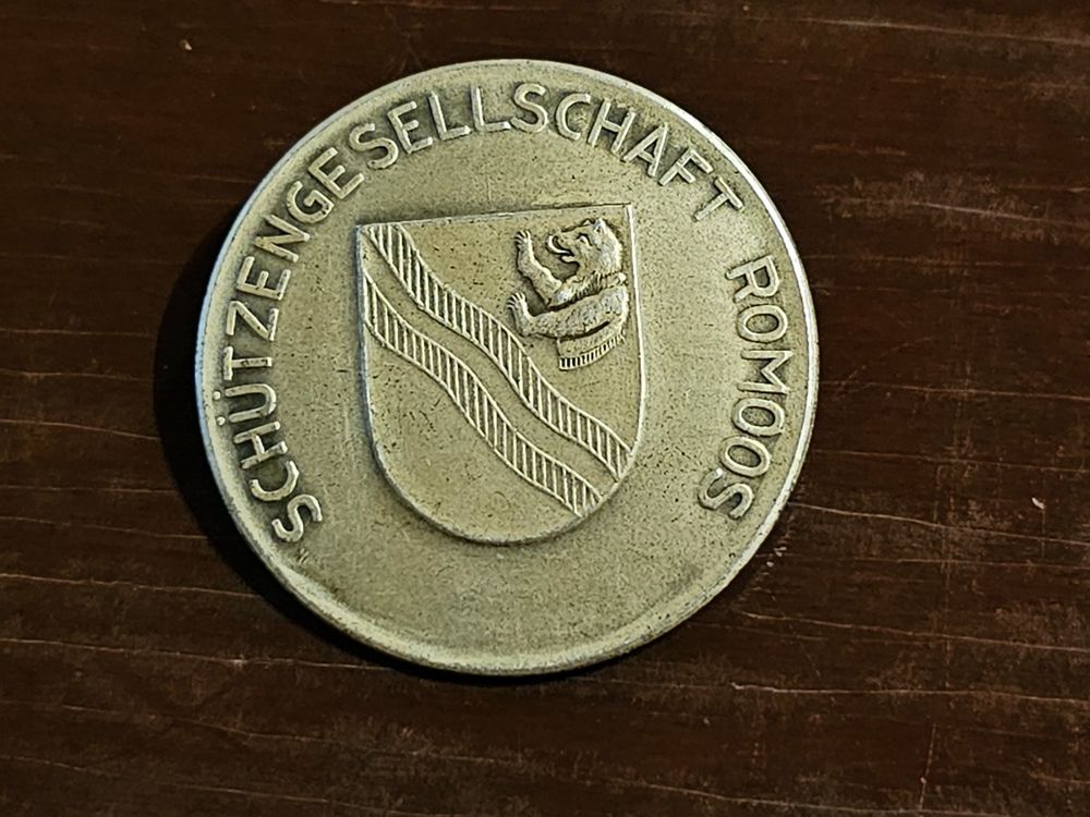 Schützengesellschaft ROMOOS (Gebraucht) in la neuveville für CHF 11 ...