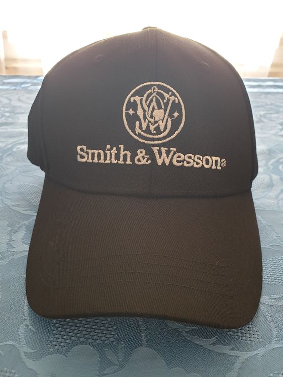 Smith & Wesson Baseball Cap schwarz (Neu und originalverpackt) in Olten ...