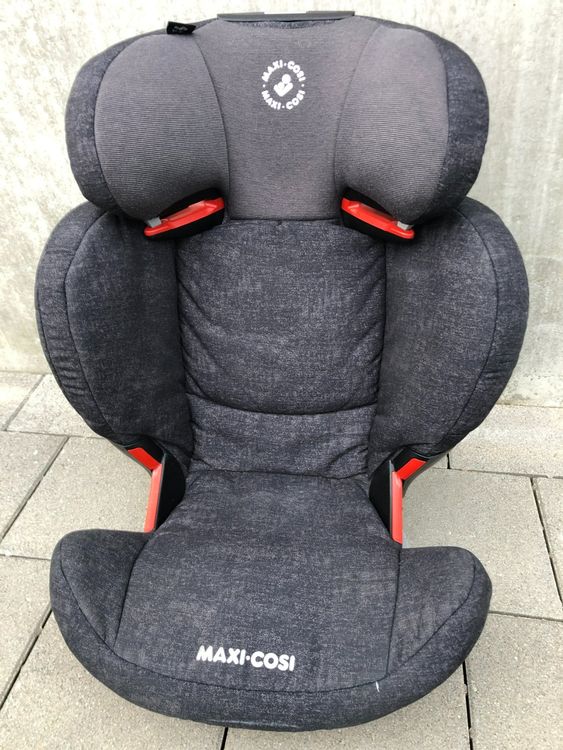 Kindersitz höhenverstellbar für Gurt & Isofix, ECE R44 Norm (Gebraucht ...