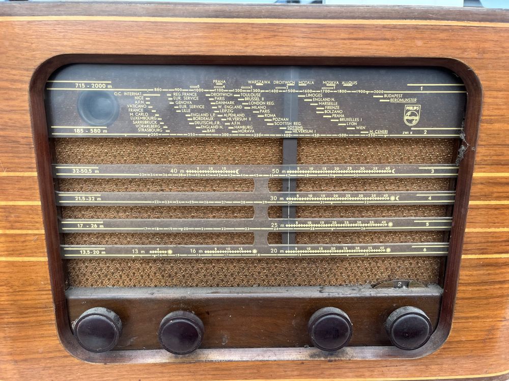 Philips Radio antik, 1951 PTT Marke, Scheunenfund (Gebraucht) in Uster für CHF 25 – nur Abholung ...