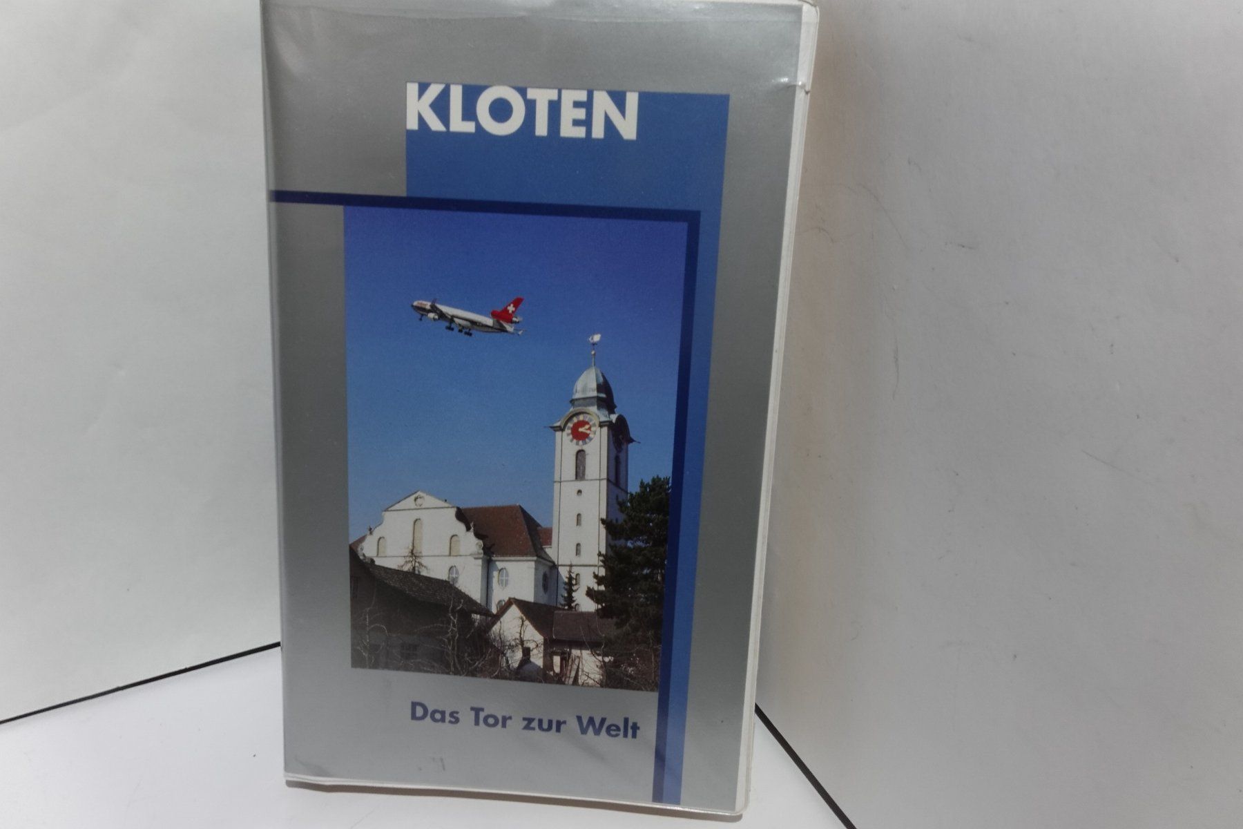 DVD von Kloten und vom Flughafen (Gebraucht) in Kloten für CHF 1 – mit ...
