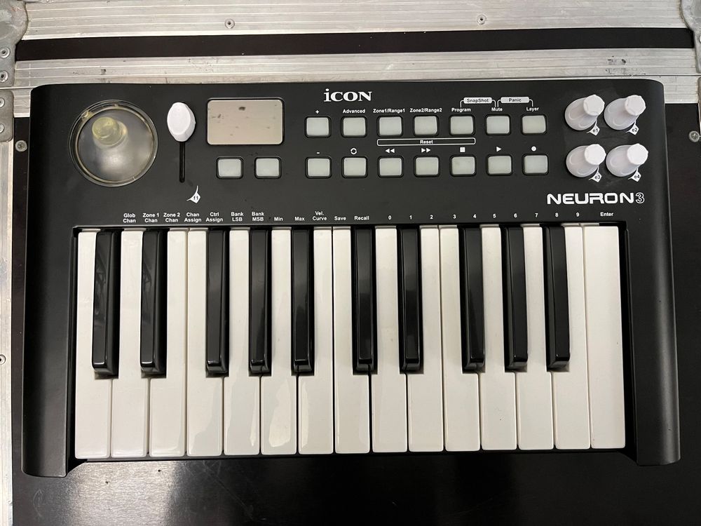 ICON Neuron3 Midi Controller (Gebraucht) in Wald ZH für CHF 30 – mit ...