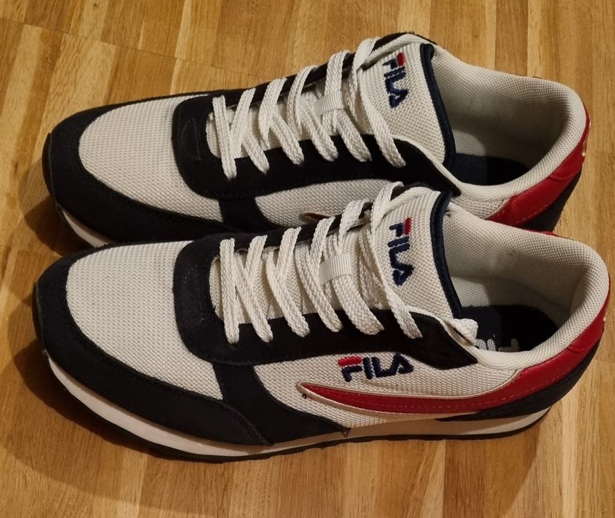 Fila Sneaker (Gr. 43) (Gebraucht) in Bern für CHF 15 – mit Lieferung auf Ricardo kaufen