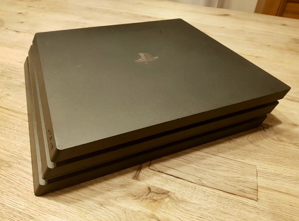 Playstation 4 PRO - 1 TB SSD - FW 9.00 - PS 4 Pro | Kaufen auf Ricardo