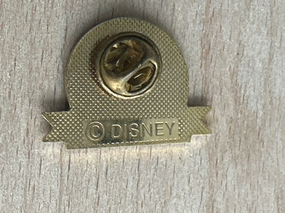 Pin The Disney Channel (Gebraucht) in Glattbrugg für CHF 1 – mit ...