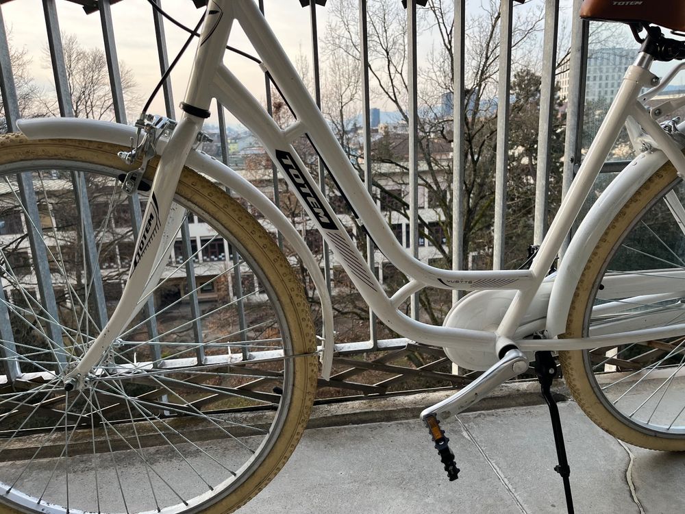 Velo Weiss Ivette mit Leder Sitz und Klingel Totem Yvette (Gebraucht ...