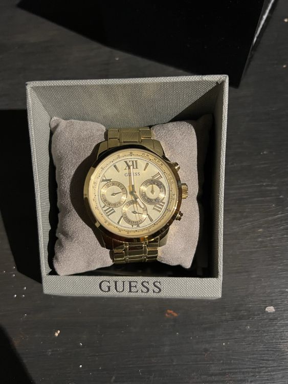 Guess Gold Uhr (Gebraucht) in Mägenwil für CHF 10 – mit Lieferung auf ...