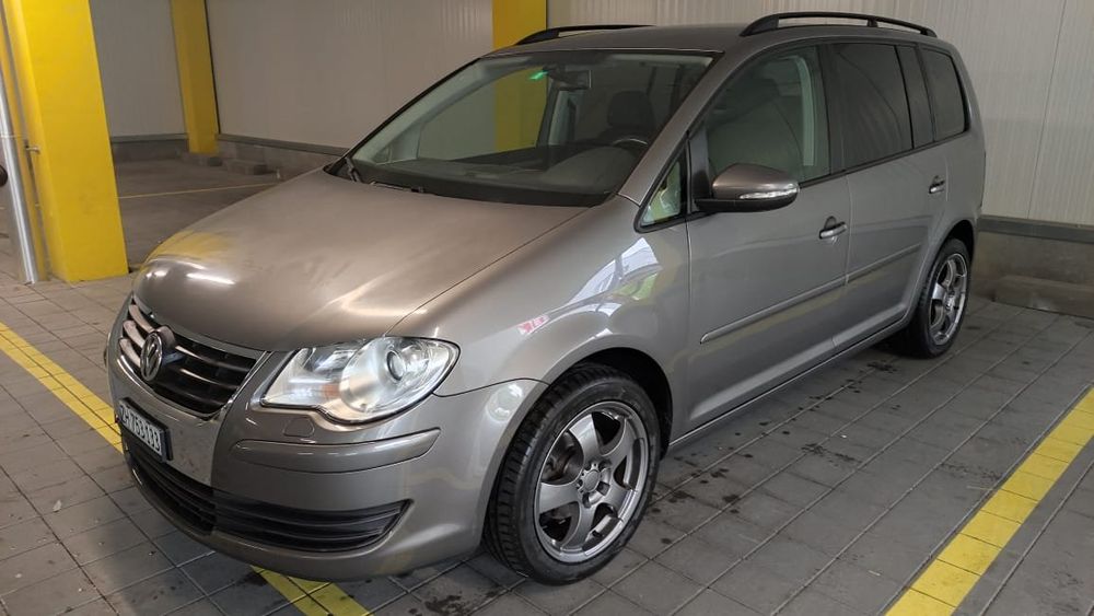 VW Touran 2.0 TDI DSG – 7 Plätzer – noch mit MFK! (Gebraucht) in ...