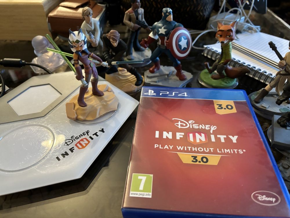 Infinitif jeu ps4 avec figurines | Kaufen auf Ricardo