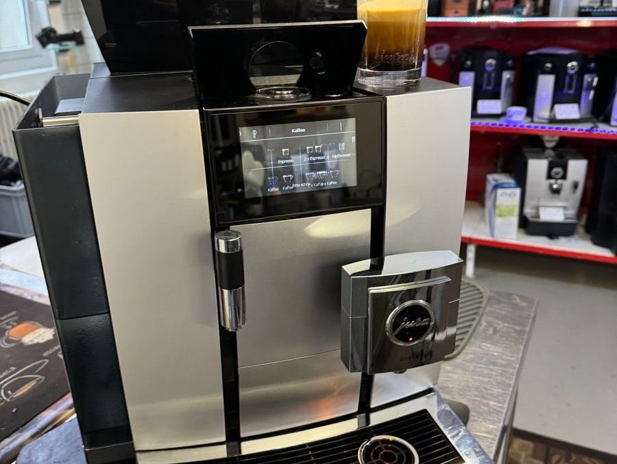 Jura Giga X3 mit neu Brüheinheit ab Service (Gebraucht) in Zürich für CHF 2000 – nur Abholung ...