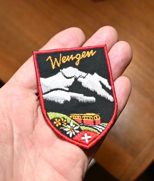 VINTAGE Badge WENGEN nos ST. GALLER STICKEREI bahn (Gebraucht) in ...