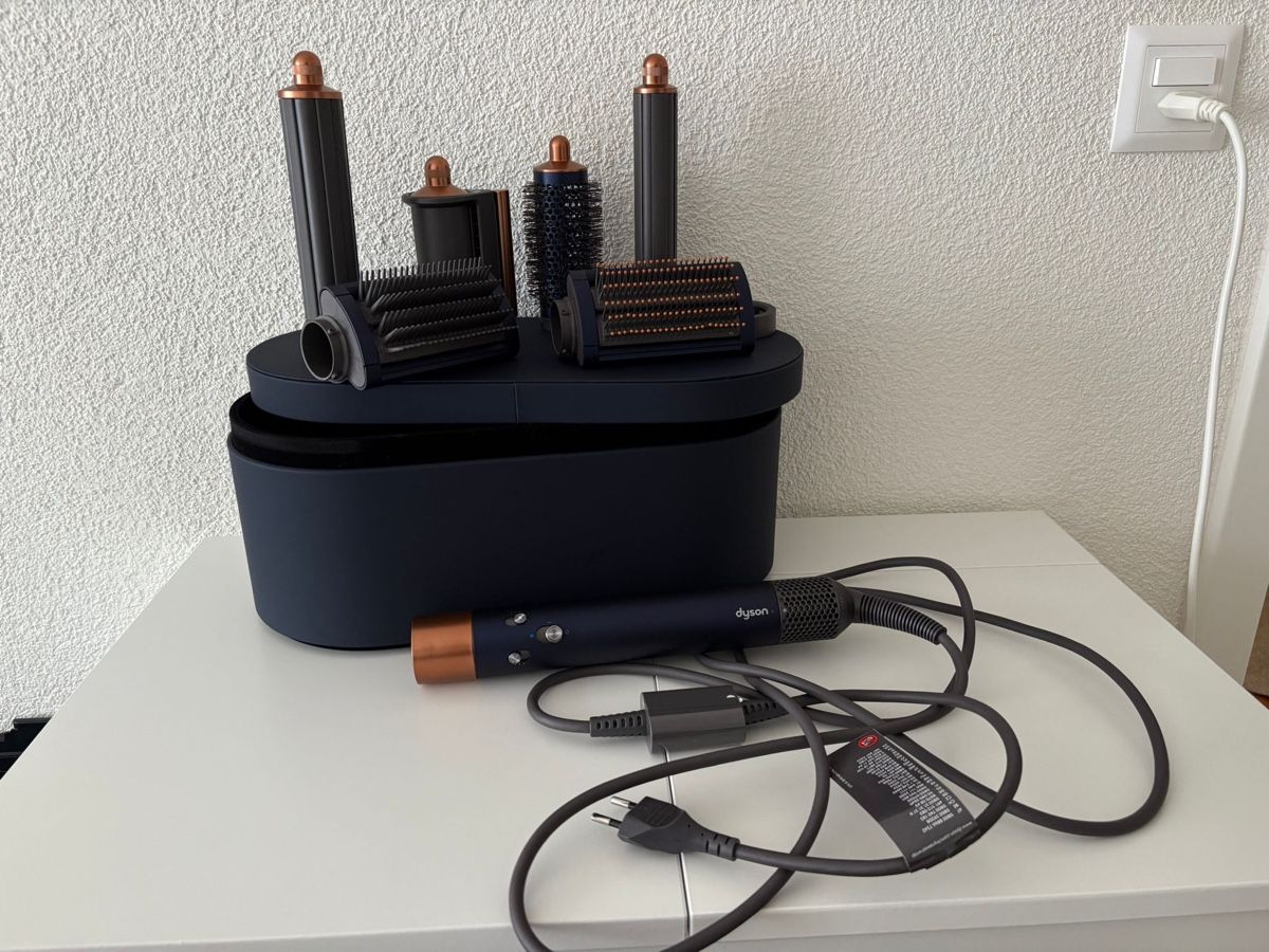 Dyson Airwrap complete (Neuf (Voir description)) à Payerne pour CHF 320 ...