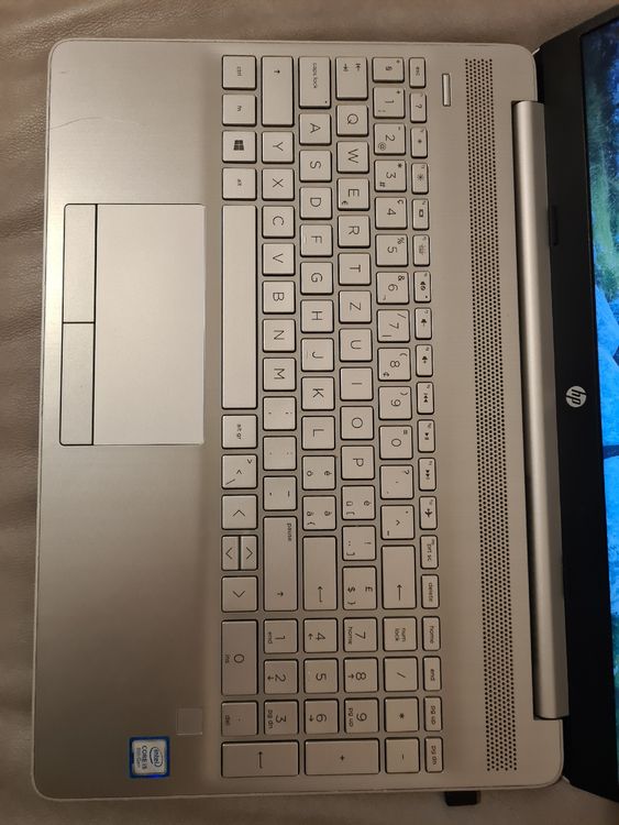HP Laptop 15.6"–Intel i5–8GB RAM–1TB–Neue Batterie 02/2025 (Gebraucht ...