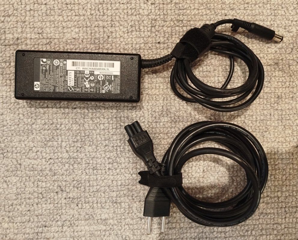 HP Laptop Netzteil, 90W, 19V - Top Zustand für Notebook! (Gebraucht) in ...