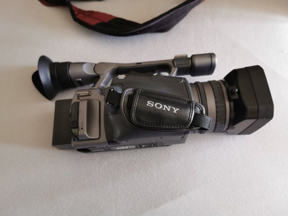 Sony HDR-FX7E - Mini-DV-Camcorder (Gebraucht) in Erlach für CHF 550 ...