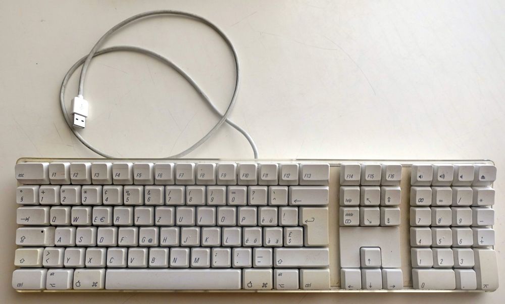 Apple Keyboard vintage...:) (Gebraucht) in Gutenswil für CHF 11 – mit ...
