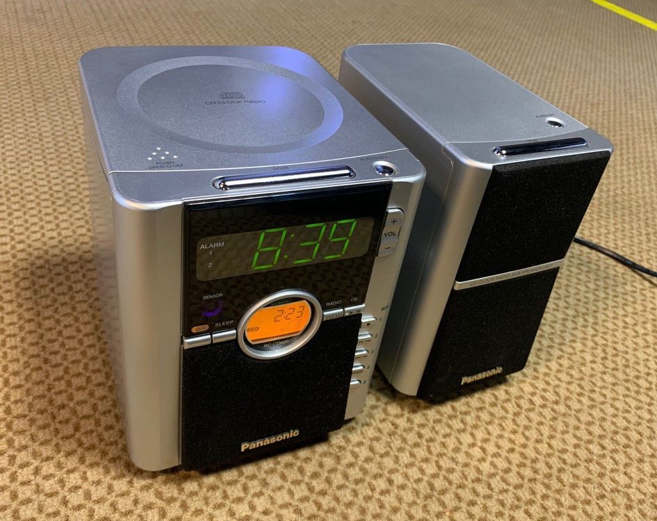 CD-Stereo-Radio-WECKER, Panasonic RC-CD600 mit Partnerbox (Neu (gemäss Beschreibung)) in ...