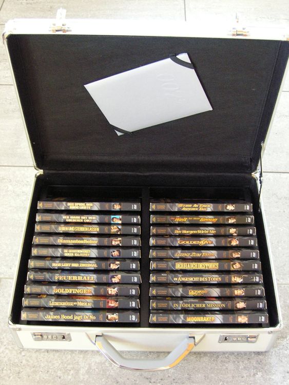James Bond 007 Ultimate Monster Case Collection (40 DVDs) (Neu (gemäss ...