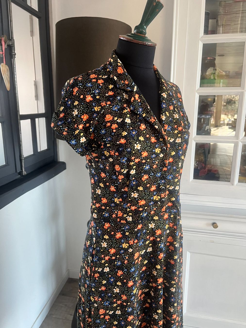 Robe fleurie KING LOUIE L (Neuf (Voir description)) à Seiry pour CHF 14 ...