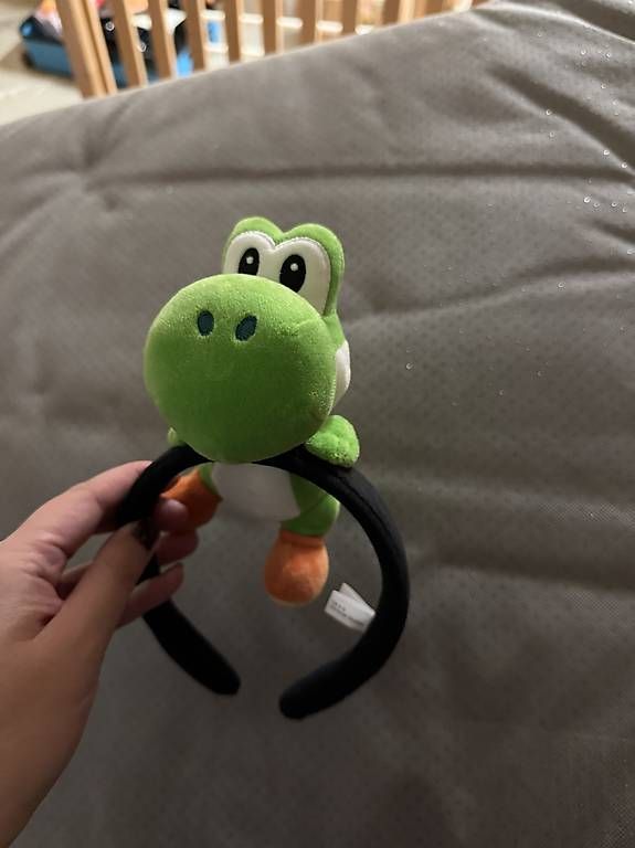 Yoshi (Gebraucht) in Zürich für CHF 7 – nur Abholung auf Ricardo kaufen