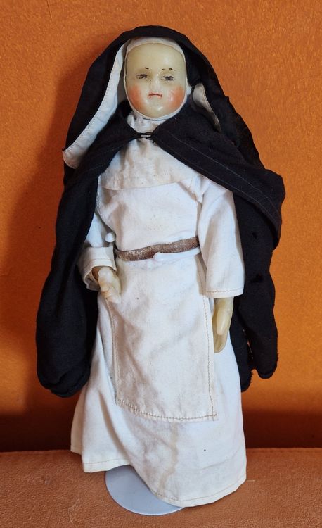 Antique Nonne en cire / Antike Nonne aus Wachs (Gebraucht) in ...