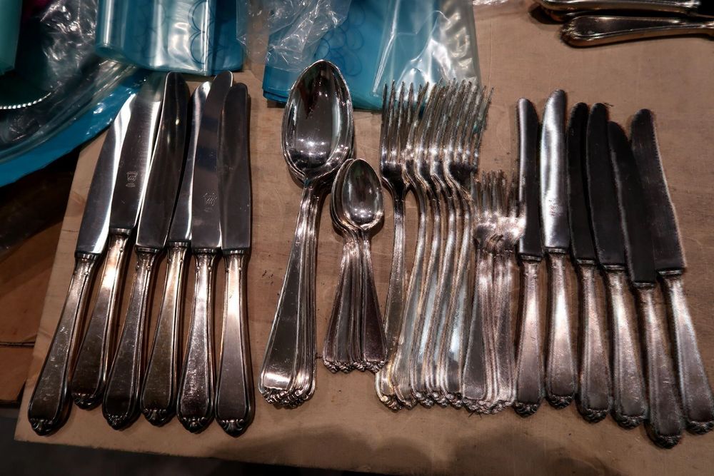 Wellner 90er Silber 39 teilig (Gebraucht) in Oberdorf BL für CHF 375 ...